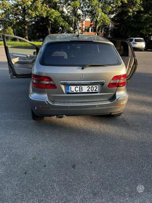 Grey Mercedes-Benz B 200 2007 in Alytus, with an engine capacity of 1.99 L and mileage of 282 thousand km for 800 €, photo 5 on AUTOMOTO.COM.LV