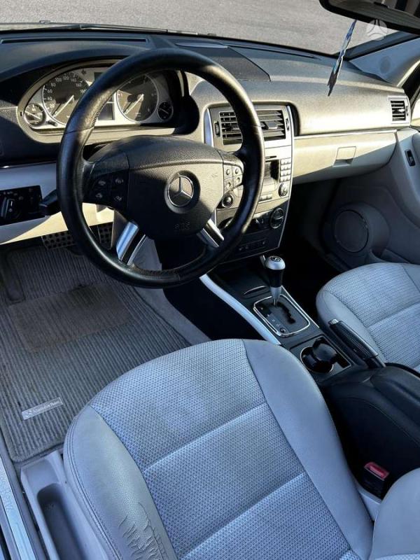 Grey Mercedes-Benz B 200 2007 in Alytus, with an engine capacity of 1.99 L and mileage of 282 thousand km for 800 €, photo 5 on AUTOMOTO.COM.LV