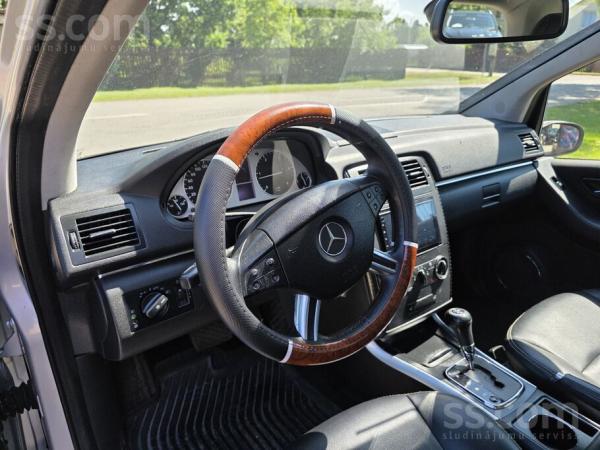 Pelēks Mercedes-Benz B 200 2007 Ventspils, ar dzinēja tilpumu 2.00 L un nobraukumu 207 tūkst. km par 2590 €, foto 10 vietnē AUTOMOTO.COM.LV