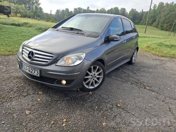 Mercedes-Benz B 200 2008 in Valmiera on AUTOMOTO.COM.LV Grey Mercedes-Benz B 200 2008 in Valmiera, with an engine capacity of 2.00 L and mileage of 245 thousand km for 2400 €, photo 3 on AUTOMOTO.COM.LV