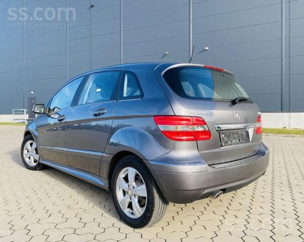 Pelēks Mercedes-Benz B 200 2009 Rīga, ar dzinēja tilpumu 2.00 L un nobraukumu 217 tūkst. km par 4590 €, foto 4 vietnē AUTOMOTO.COM.LV
