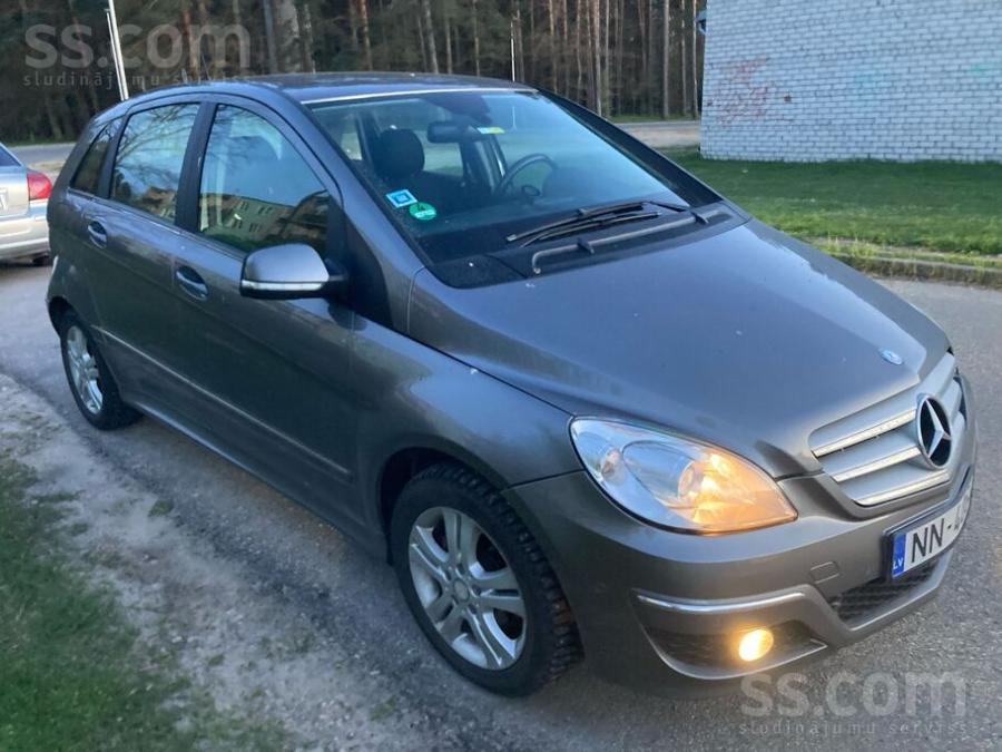 Grey Mercedes-Benz B 200 2009 in Riga, with an engine capacity of 2.00 L and mileage of 280 thousand km for 3500 €, photo 5 on AUTOMOTO.COM.LV