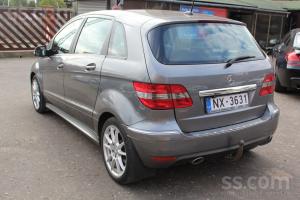 Pelēks Mercedes-Benz B 200 2009 Liepāja, ar dzinēja tilpumu 2.00 L un nobraukumu 254 tūkst. km par 2250 €, foto 4 vietnē AUTOMOTO.COM.LV