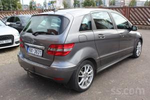 Pelēks Mercedes-Benz B 200 2009 Liepāja, ar dzinēja tilpumu 2.00 L un nobraukumu 254 tūkst. km par 2250 €, foto 5 vietnē AUTOMOTO.COM.LV