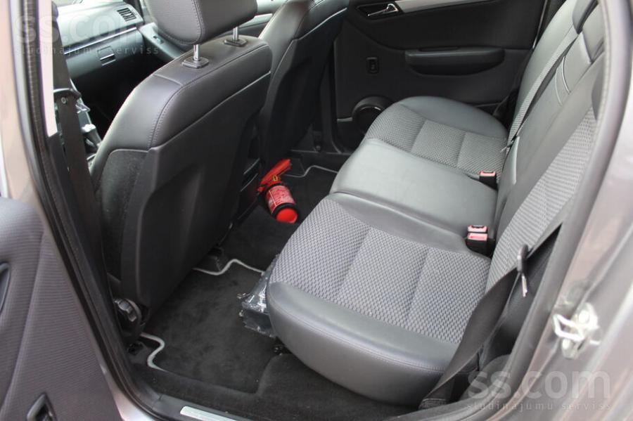 Pelēks Mercedes-Benz B 200 2009 Liepāja, ar dzinēja tilpumu 2.00 L un nobraukumu 254 tūkst. km par 2250 €, foto 8 vietnē AUTOMOTO.COM.LV