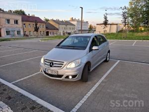 Grey Mercedes-Benz B 200 2010 in Rezekne, with an engine capacity of 2.00 L and mileage of 290 thousand km for 2650 €, photo 7 on AUTOMOTO.COM.LV