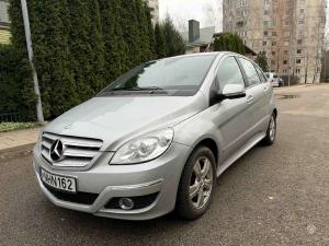 Grey Mercedes-Benz B 200 2010 in Vilnius, with an engine capacity of 2.00 L and mileage of 210 thousand km for 2800 €, photo  on AUTOMOTO.COM.LV