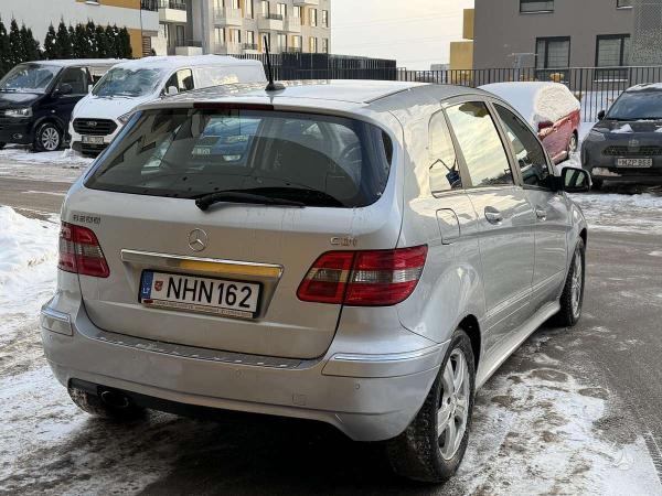 Grey Mercedes-Benz B 200 2010 in Vilnius, with an engine capacity of 2.00 L and mileage of 228 thousand km for 2650 €, photo 7 on AUTOMOTO.COM.LV
