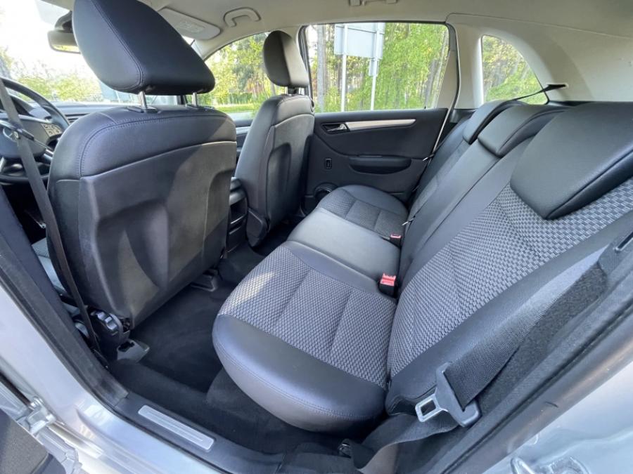 Pelēks Mercedes-Benz B 200 2010 Rīga, ar dzinēja tilpumu 2.00 L un nobraukumu 266 tūkst. km par 4350 €, foto 8 vietnē AUTOMOTO.COM.LV