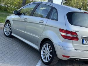 Pelēks Mercedes-Benz B 200 2010 Rīga, ar dzinēja tilpumu 2.00 L un nobraukumu 266 tūkst. km par 4350 €, foto 12 vietnē AUTOMOTO.COM.LV