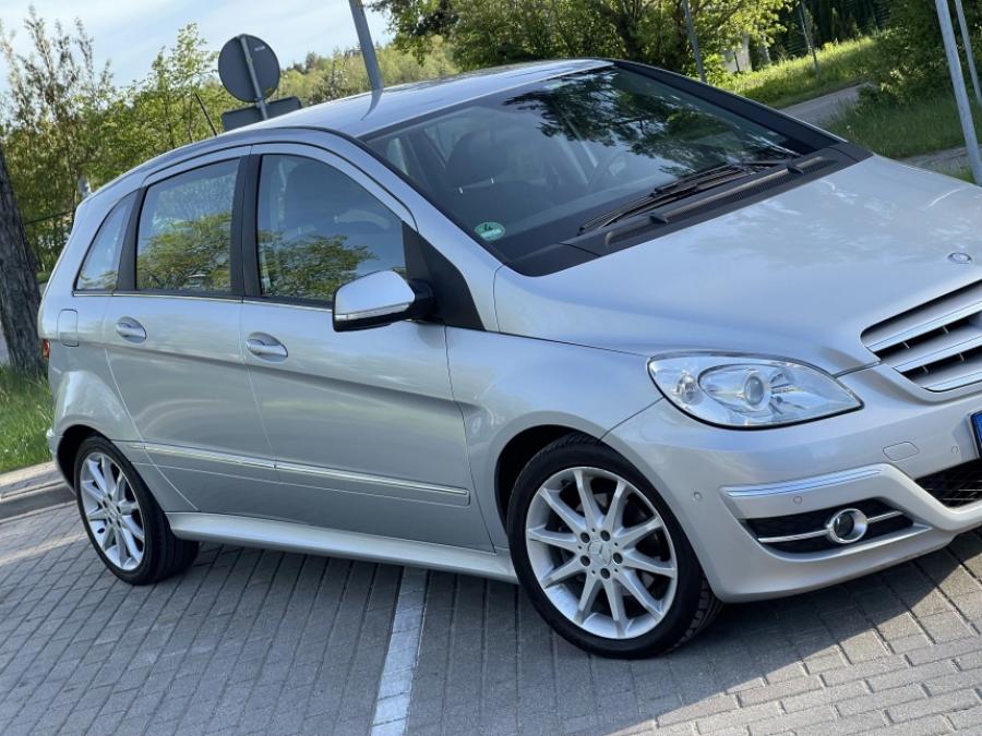 Pelēks Mercedes-Benz B 200 2010 Rīga, ar dzinēja tilpumu 2.00 L un nobraukumu 266 tūkst. km par 4350 €, foto 18 vietnē AUTOMOTO.COM.LV