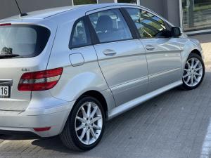 Pelēks Mercedes-Benz B 200 2010 Rīga, ar dzinēja tilpumu 2.00 L un nobraukumu 266 tūkst. km par 4350 €, foto 28 vietnē AUTOMOTO.COM.LV