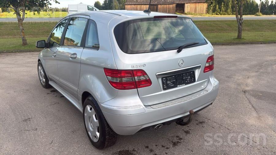 Pelēks Mercedes-Benz B 200 2010 Saldus, ar dzinēja tilpumu 2.00 L un nobraukumu 264 tūkst. km par 3100 €, foto 4 vietnē AUTOMOTO.COM.LV