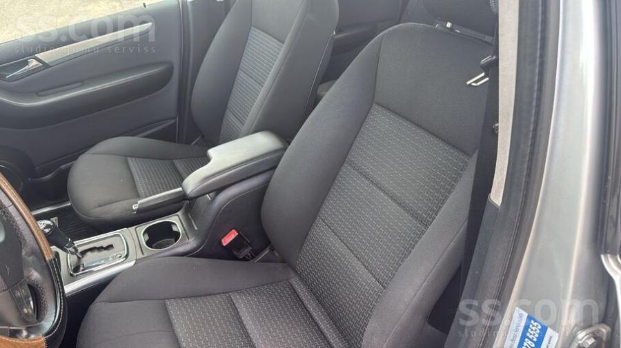 Pelēks Mercedes-Benz B 200 2010 Saldus, ar dzinēja tilpumu 2.00 L un nobraukumu 264 tūkst. km par 3100 €, foto 5 vietnē AUTOMOTO.COM.LV