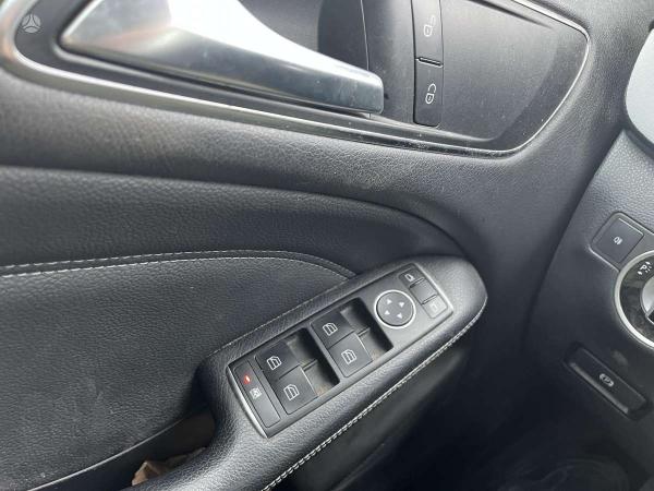 Pelēks Mercedes-Benz B 200 2011 Viļņa, ar dzinēja tilpumu 1.80 L un nobraukumu 350 tūkst. km par 4999 €, foto 7 vietnē AUTOMOTO.COM.LV