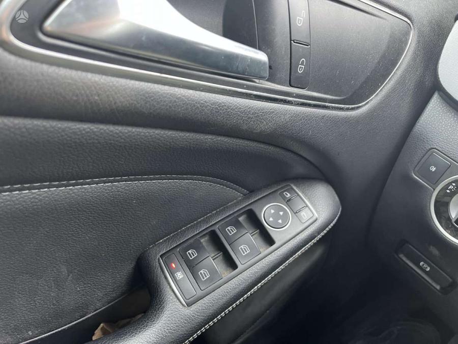 Pelēks Mercedes-Benz B 200 2011 Viļņa, ar dzinēja tilpumu 1.80 L un nobraukumu 350 tūkst. km par 4999 €, foto 8 vietnē AUTOMOTO.COM.LV