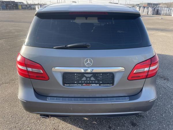 Pelēks Mercedes-Benz B 200 2012 Kauņa, ar dzinēja tilpumu 1.80 L un nobraukumu 404 tūkst. km par 4999 €, foto 7 vietnē AUTOMOTO.COM.LV