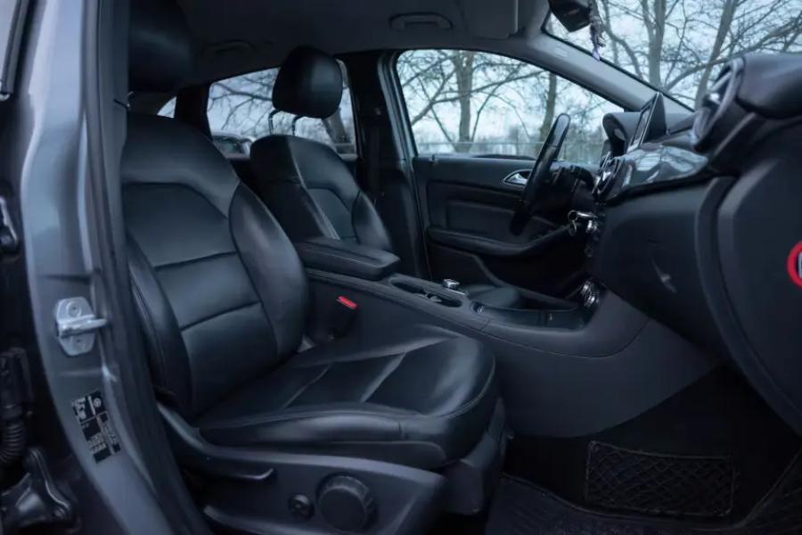 Pelēks Mercedes-Benz B 200 2012 Liepāja, ar dzinēja tilpumu 1.80 L un nobraukumu 277 tūkst. km par 6500 €, foto 12 vietnē AUTOMOTO.COM.LV