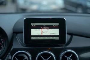 Pelēks Mercedes-Benz B 200 2012 Liepāja, ar dzinēja tilpumu 1.80 L un nobraukumu 277 tūkst. km par 6500 €, foto 21 vietnē AUTOMOTO.COM.LV