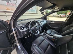 Pelēks Mercedes-Benz B 200 2012 Kretinga, ar dzinēja tilpumu 1.80 L un nobraukumu 32 tūkst. km par 5299 €, foto 18 vietnē AUTOMOTO.COM.LV