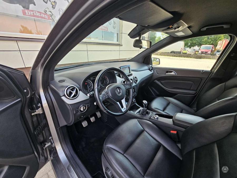 Pelēks Mercedes-Benz B 200 2012 Kretinga, ar dzinēja tilpumu 1.80 L un nobraukumu 32 tūkst. km par 5299 €, foto 18 vietnē AUTOMOTO.COM.LV