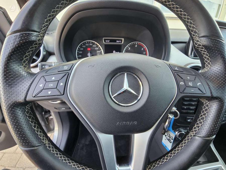 Pelēks Mercedes-Benz B 200 2012 Kretinga, ar dzinēja tilpumu 1.80 L un nobraukumu 32 tūkst. km par 5299 €, foto 23 vietnē AUTOMOTO.COM.LV