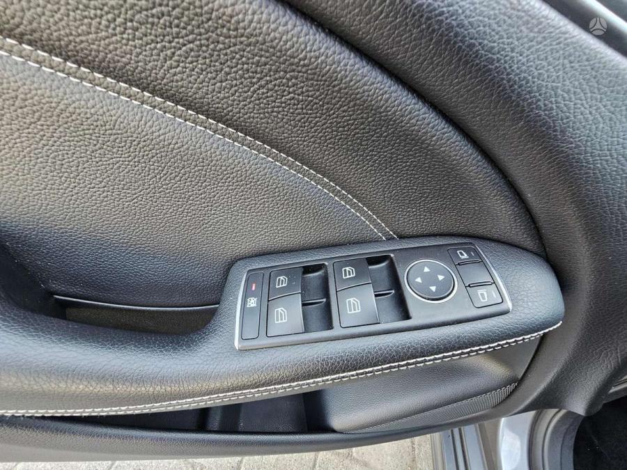 Pelēks Mercedes-Benz B 200 2012 Kretinga, ar dzinēja tilpumu 1.80 L un nobraukumu 32 tūkst. km par 5299 €, foto 24 vietnē AUTOMOTO.COM.LV