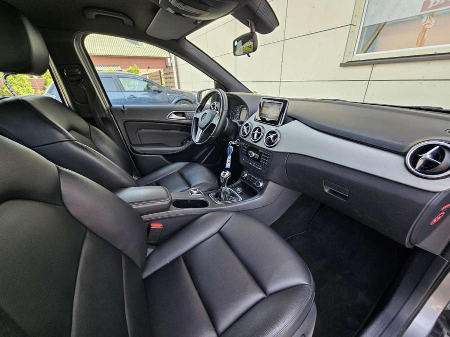 Pelēks Mercedes-Benz B 200 2012 Kretinga, ar dzinēja tilpumu 1.80 L un nobraukumu 32 tūkst. km par 5299 €, foto 25 vietnē AUTOMOTO.COM.LV