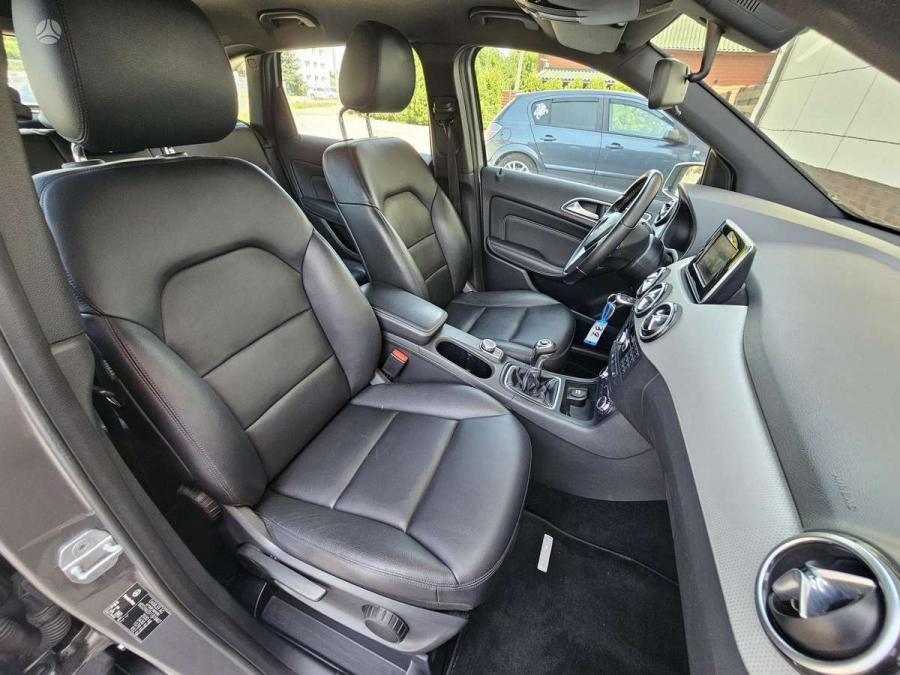 Pelēks Mercedes-Benz B 200 2012 Kretinga, ar dzinēja tilpumu 1.80 L un nobraukumu 32 tūkst. km par 5299 €, foto 26 vietnē AUTOMOTO.COM.LV