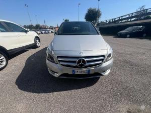 Pelēks Mercedes-Benz B 200 2012 Panevēža, ar dzinēja tilpumu 1.80 L un nobraukumu 435 tūkst. km par 3500 €, foto 3 vietnē AUTOMOTO.COM.LV