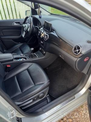 Grey Mercedes-Benz B 200 2012 in Jurmala, with an engine capacity of 1.80 L and mileage of 279 thousand km for 5300 €, photo 13 on AUTOMOTO.COM.LV