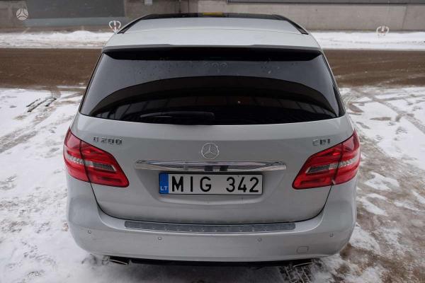 Grey Mercedes-Benz B 200 2013 in Vilnius, with an engine capacity of 1.80 L and mileage of 334 thousand km for 6700 €, photo 7 on AUTOMOTO.COM.LV