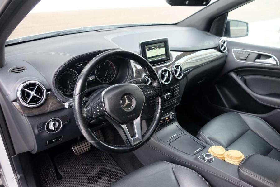 Pelēks Mercedes-Benz B 200 2013 Viļņa, ar dzinēja tilpumu 1.80 L un nobraukumu 334 tūkst. km par 6700 €, foto 11 vietnē AUTOMOTO.COM.LV