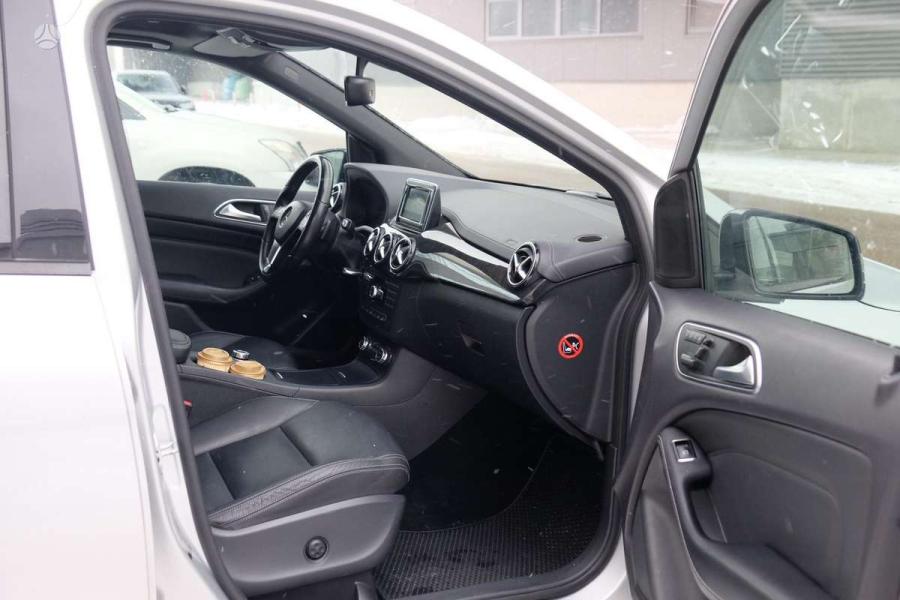 Pelēks Mercedes-Benz B 200 2013 Viļņa, ar dzinēja tilpumu 1.80 L un nobraukumu 334 tūkst. km par 6700 €, foto 14 vietnē AUTOMOTO.COM.LV