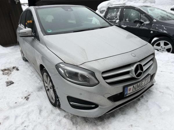 Grey Mercedes-Benz B 200 2015 in Kazlu Ruda, with an engine capacity of 2.14 L and mileage of 262 thousand km for 6100 €, photo 1 on AUTOMOTO.COM.LV
