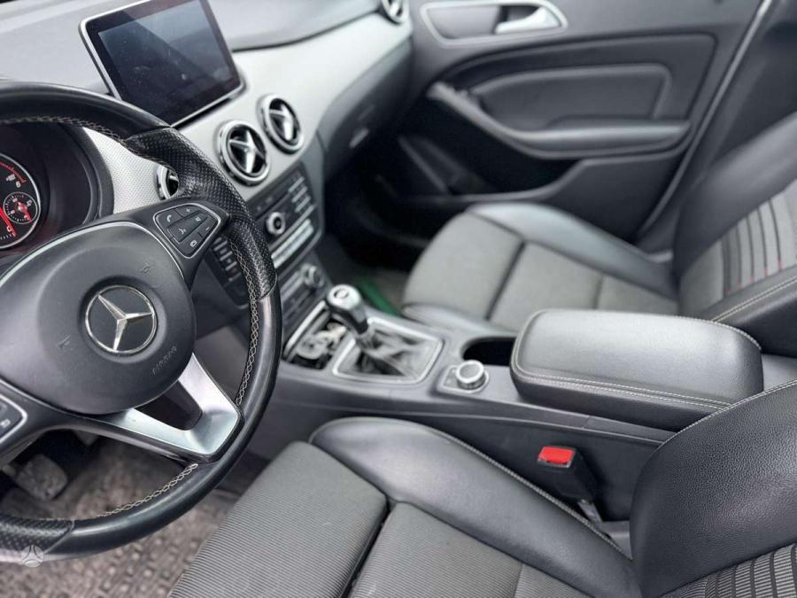 Grey Mercedes-Benz B 200 2015 in Kazlu Ruda, with an engine capacity of 2.14 L and mileage of 262 thousand km for 6100 €, photo 5 on AUTOMOTO.COM.LV