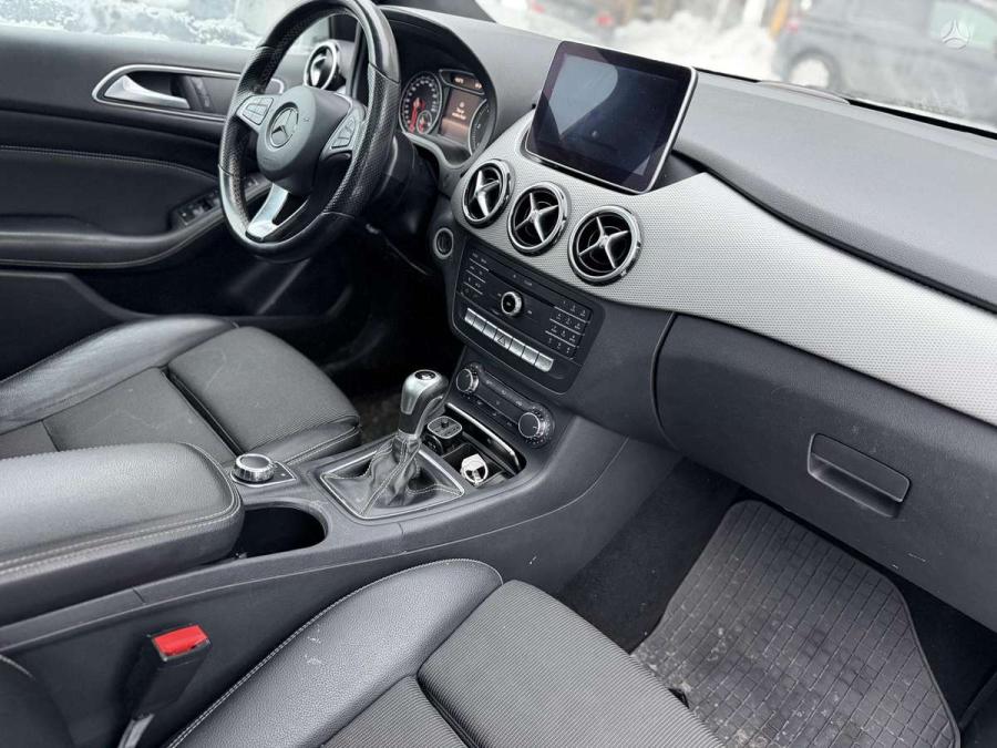 Grey Mercedes-Benz B 200 2015 in Kazlu Ruda, with an engine capacity of 2.14 L and mileage of 262 thousand km for 6100 €, photo 8 on AUTOMOTO.COM.LV