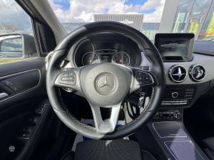 Grey Mercedes-Benz B 200 2016 in Siauliai, with an engine capacity of 2.14 L and mileage of 107 thousand km for 10700 €, photo 16 on AUTOMOTO.COM.LV