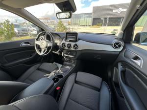 Grey Mercedes-Benz B 200 2016 in Siauliai, with an engine capacity of 2.14 L and mileage of 107 thousand km for 10700 €, photo 23 on AUTOMOTO.COM.LV