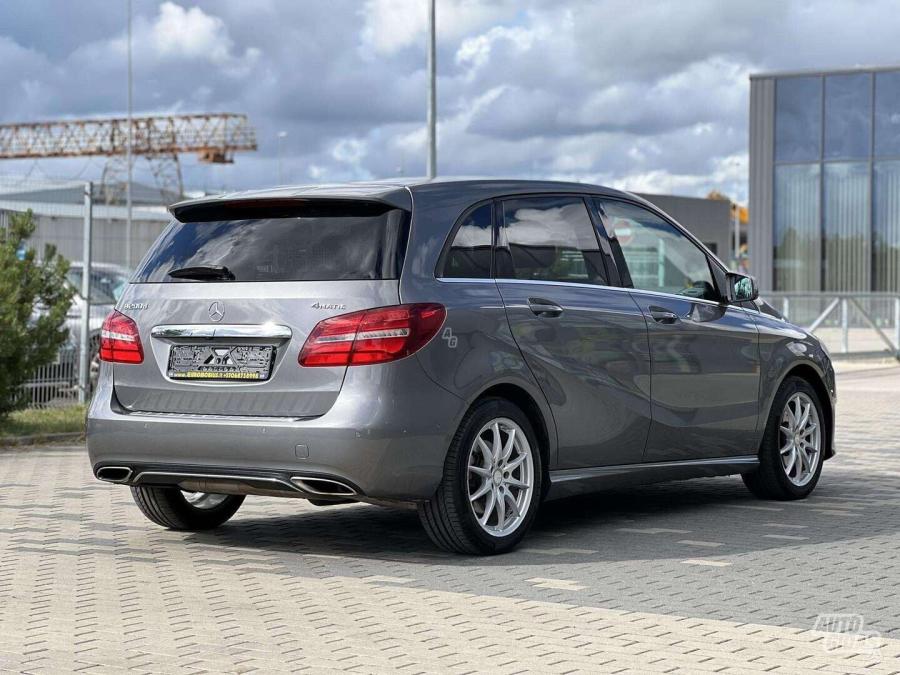 Pelēks Mercedes-Benz B 200 2016 Šauļi, ar dzinēja tilpumu 2.10 L un nobraukumu 107 tūkst. km par 10700 €, foto 9 vietnē AUTOMOTO.COM.LV