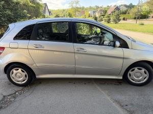 Grey Mercedes-Benz B 200 2005 in Kaunas, with an engine capacity of 2.00 L and mileage of 225 thousand km for 900 €, photo 6 on AUTOMOTO.COM.LV