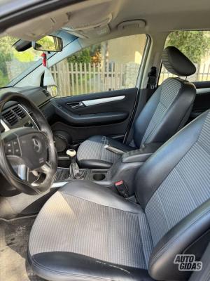 Grey Mercedes-Benz B 200 2005 in Kaunas, with an engine capacity of 2.00 L and mileage of 225 thousand km for 900 €, photo 12 on AUTOMOTO.COM.LV