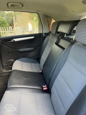 Grey Mercedes-Benz B 200 2005 in Kaunas, with an engine capacity of 2.00 L and mileage of 225 thousand km for 900 €, photo 14 on AUTOMOTO.COM.LV