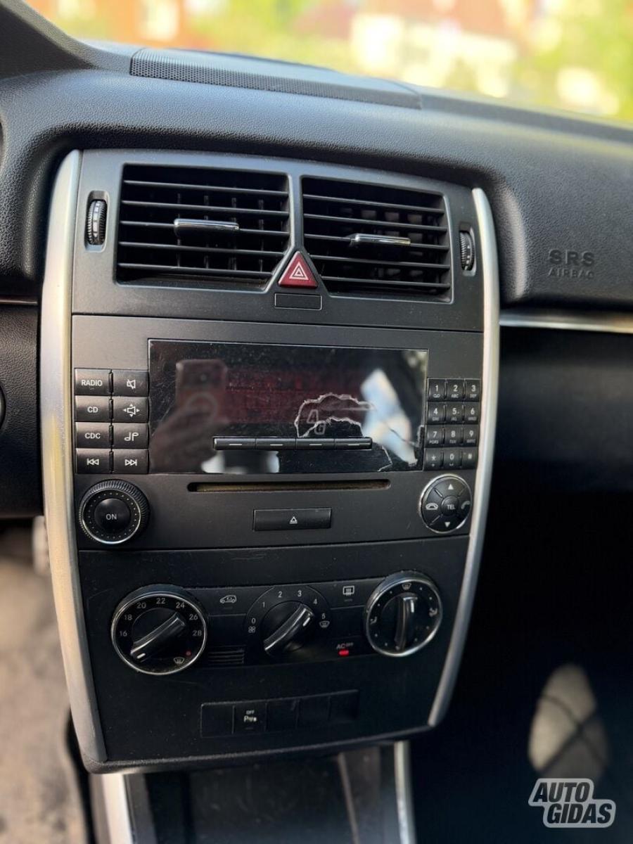 Grey Mercedes-Benz B 200 2005 in Kaunas, with an engine capacity of 2.00 L and mileage of 225 thousand km for 900 €, photo 18 on AUTOMOTO.COM.LV