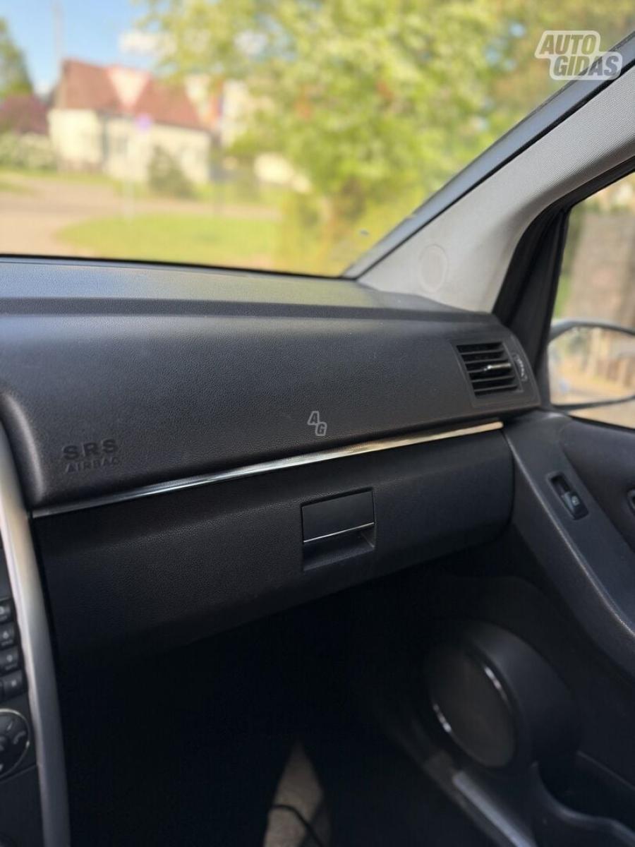 Grey Mercedes-Benz B 200 2005 in Kaunas, with an engine capacity of 2.00 L and mileage of 225 thousand km for 900 €, photo 20 on AUTOMOTO.COM.LV