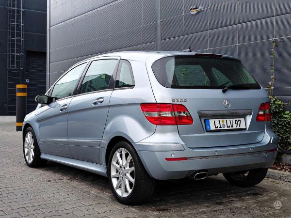 Grey Mercedes-Benz B 200 2006 in Klaipeda, with an engine capacity of 2.04 L and mileage of 92 thousand km for 3999 €, photo 2 on AUTOMOTO.COM.LV