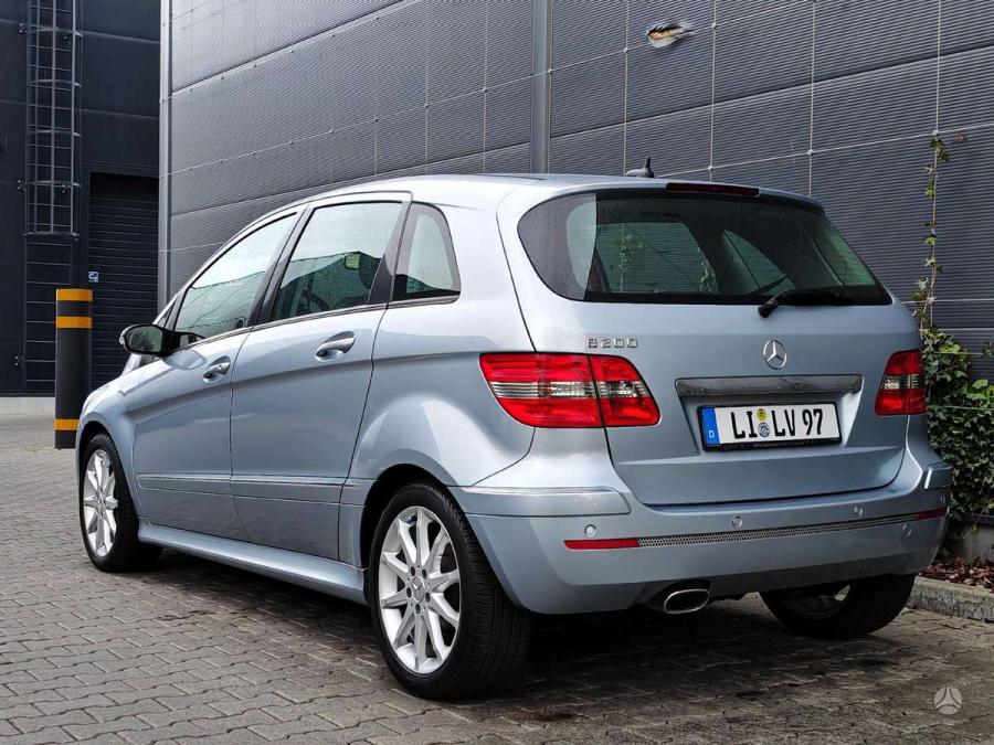 Grey Mercedes-Benz B 200 2006 in Klaipeda, with an engine capacity of 2.04 L and mileage of 92 thousand km for 3999 €, photo 2 on AUTOMOTO.COM.LV