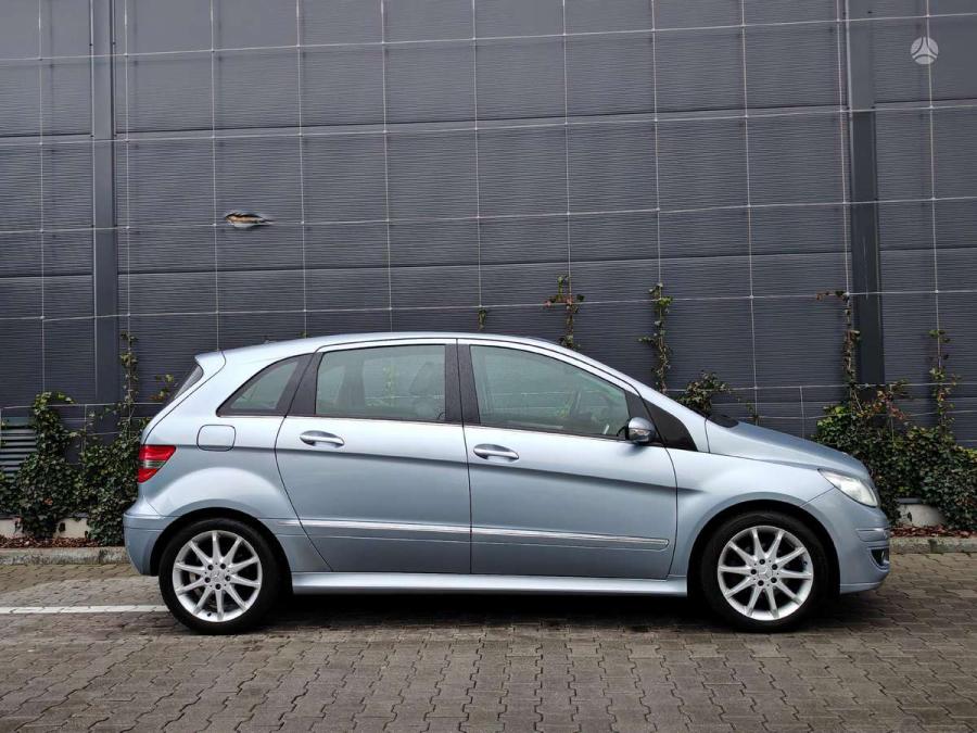 Grey Mercedes-Benz B 200 2006 in Klaipeda, with an engine capacity of 2.04 L and mileage of 92 thousand km for 3999 €, photo 5 on AUTOMOTO.COM.LV