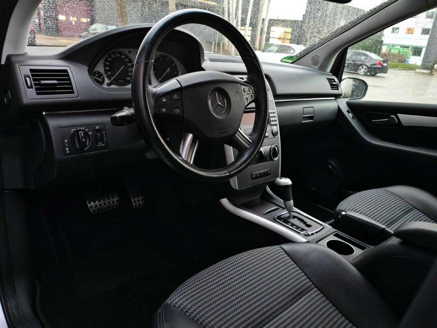 Grey Mercedes-Benz B 200 2006 in Klaipeda, with an engine capacity of 2.04 L and mileage of 92 thousand km for 3999 €, photo 15 on AUTOMOTO.COM.LV