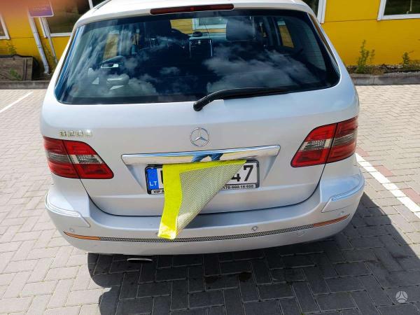 Pelēks Mercedes-Benz B 200 2006 Elektrėnai, ar dzinēja tilpumu 2.03 L un nobraukumu 228 tūkst. km par 2200 €, foto 2 vietnē AUTOMOTO.COM.LV